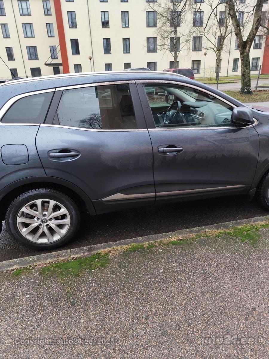 Grey Renault Kadjar 2018 in Tallinn, with an engine capacity of 1.20 L and mileage of 105 thousand km for 12500 €, photo 2 on AUTOMOTO.COM.LV