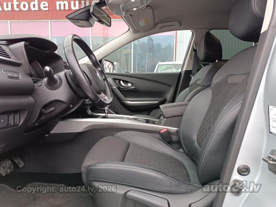 Pelēks Renault Kadjar 2019 Tallina, ar dzinēja tilpumu 1.30 L un nobraukumu 40 tūkst. km par 13890 €, foto 6 vietnē AUTOMOTO.COM.LV