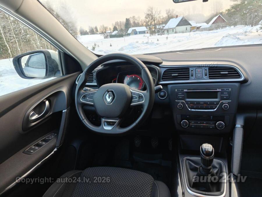 Grey Renault Kadjar 2020 in Tallinn, with an engine capacity of 1.50 L and mileage of 95 thousand km for 13890 €, photo 7 on AUTOMOTO.COM.LV