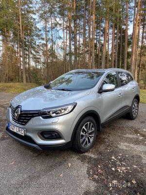 Pelēks Renault Kadjar 2021 Tallina, ar dzinēja tilpumu 1.30 L un nobraukumu 47 tūkst. km par 18500 €, foto 3 vietnē AUTOMOTO.COM.LV