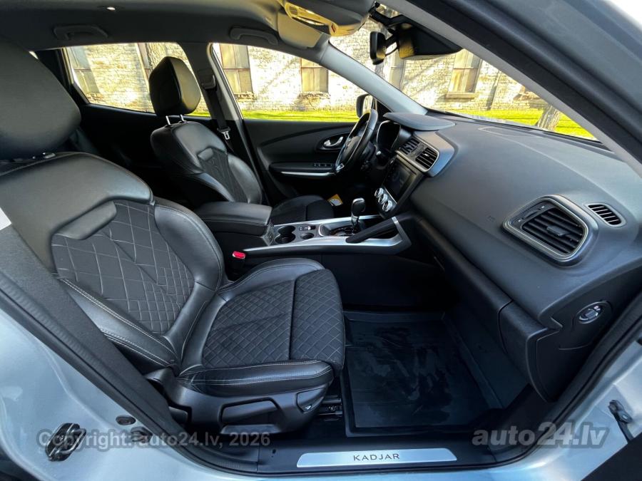 Grey Renault Kadjar 2021 in Tallinn, with an engine capacity of 1.30 L and mileage of 88 thousand km for 14999 €, photo 10 on AUTOMOTO.COM.LV