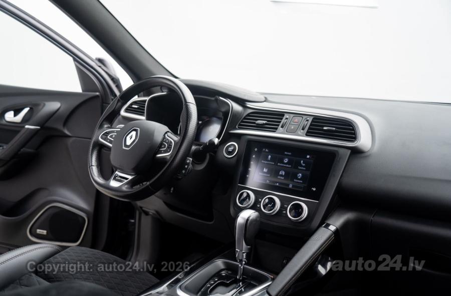 Pelēks Renault Kadjar 2021 Tallina, ar dzinēja tilpumu 1.30 L un nobraukumu 101 tūkst. km par 14999 €, foto 12 vietnē AUTOMOTO.COM.LV