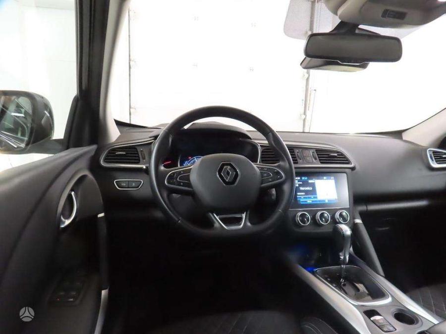 Pelēks Renault Kadjar 2022 Viļņa, ar dzinēja tilpumu 1.33 L un nobraukumu 114 tūkst. km par 16577 €, foto 3 vietnē AUTOMOTO.COM.LV