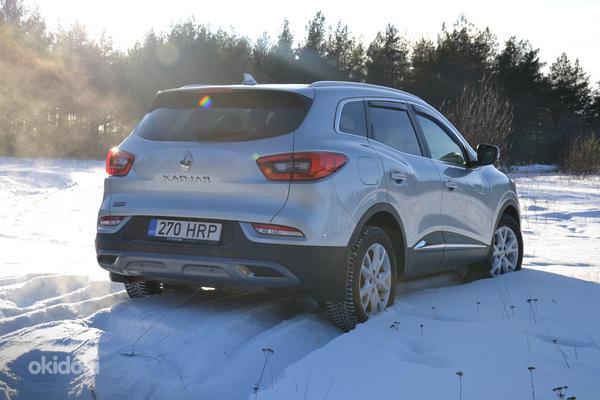 Grey Renault Kadjar 2022 in Tallinn, with an engine capacity of 1.30 L and mileage of 58 thousand km for 17900 €, photo 2 on AUTOMOTO.COM.LV