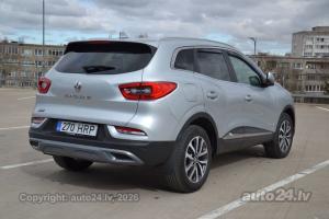 Pelēks Renault Kadjar 2022 Narva, ar dzinēja tilpumu 1.30 L un nobraukumu 60 tūkst. km par 16990 €, foto  vietnē AUTOMOTO.COM.LV