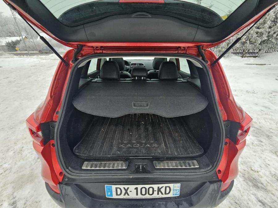 Red Renault Kadjar 2015 in Taurage, with an engine capacity of 1.20 L and mileage of 155 thousand km for 7300 €, photo 15 on AUTOMOTO.COM.LV