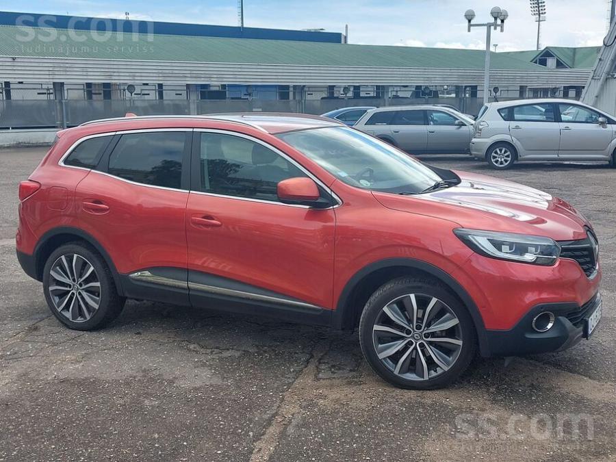 Sarkans Renault Kadjar 2015 Daugavpils, ar dzinēja tilpumu 1.50 L un nobraukumu 241 tūkst. km par 9350 €, foto 11 vietnē AUTOMOTO.COM.LV