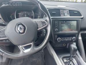 Sarkans Renault Kadjar 2015 Daugavpils, ar dzinēja tilpumu 1.50 L un nobraukumu 241 tūkst. km par 9350 €, foto 14 vietnē AUTOMOTO.COM.LV