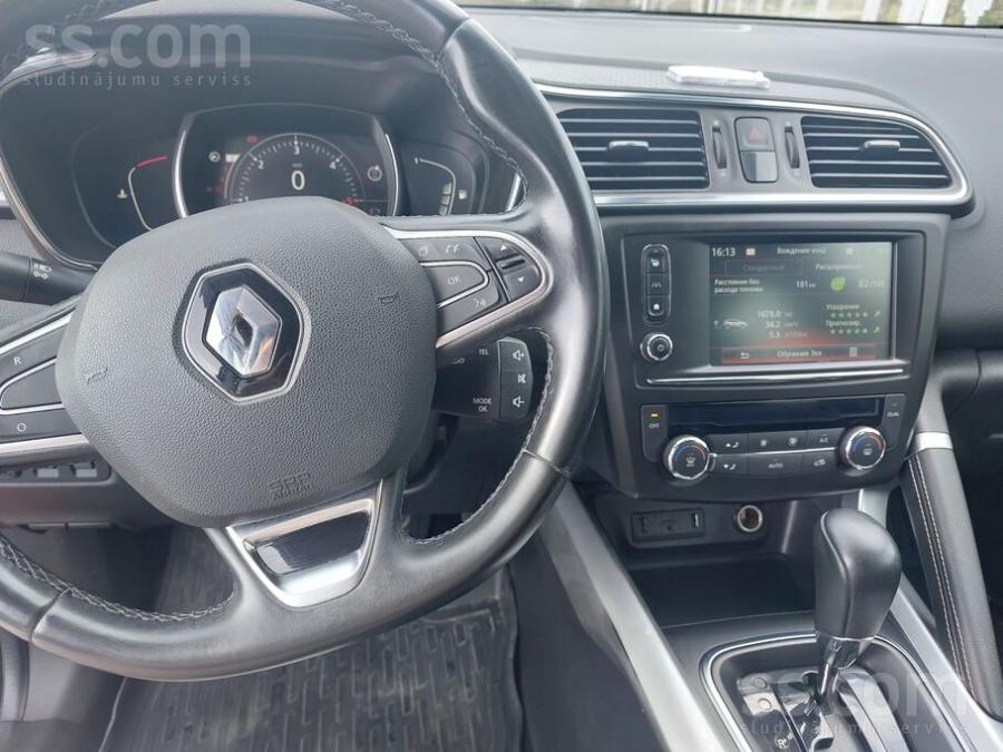 Sarkans Renault Kadjar 2015 Daugavpils, ar dzinēja tilpumu 1.50 L un nobraukumu 241 tūkst. km par 9350 €, foto 14 vietnē AUTOMOTO.COM.LV