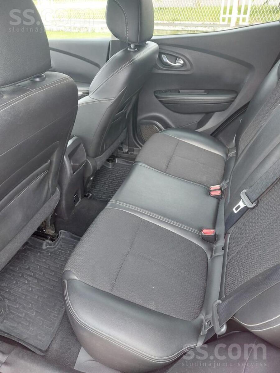 Sarkans Renault Kadjar 2015 Daugavpils, ar dzinēja tilpumu 1.50 L un nobraukumu 241 tūkst. km par 9350 €, foto 18 vietnē AUTOMOTO.COM.LV