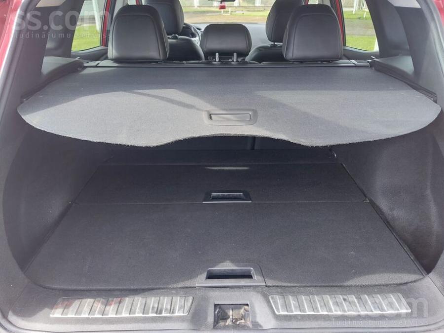 Sarkans Renault Kadjar 2015 Daugavpils, ar dzinēja tilpumu 1.50 L un nobraukumu 241 tūkst. km par 9350 €, foto 22 vietnē AUTOMOTO.COM.LV