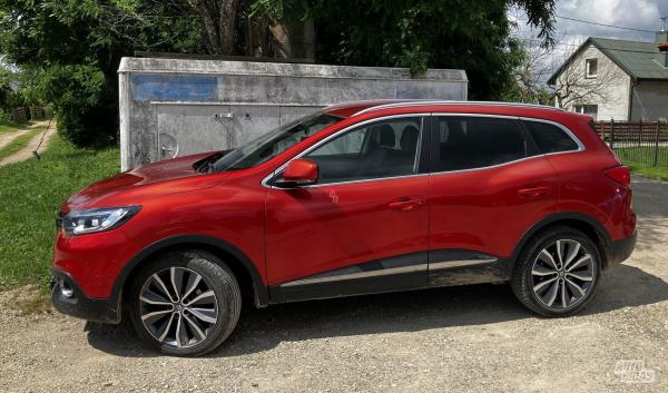 Красный Рено Kadjar 2015 в Мажейкяй, объемом двигателя 1.50 л и пробегом 247 тыс. км за 7700 €, фото 2 на AUTOMOTO.COM.LV