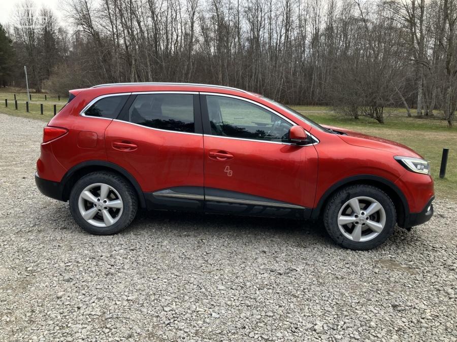 Красный Рено Kadjar 2015 в Мажейкяй, объемом двигателя 1.50 л и пробегом 247 тыс. км за 7700 €, фото 14 на AUTOMOTO.COM.LV