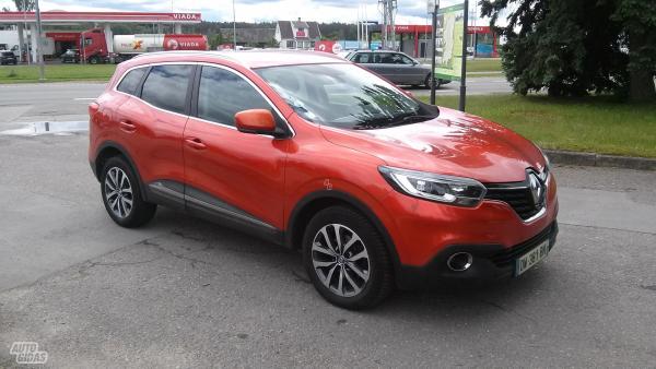 Sarkans Renault Kadjar 2015 Tauragė, ar dzinēja tilpumu 1.50 L un nobraukumu 215 tūkst. km par 6950 €, foto 4 vietnē AUTOMOTO.COM.LV