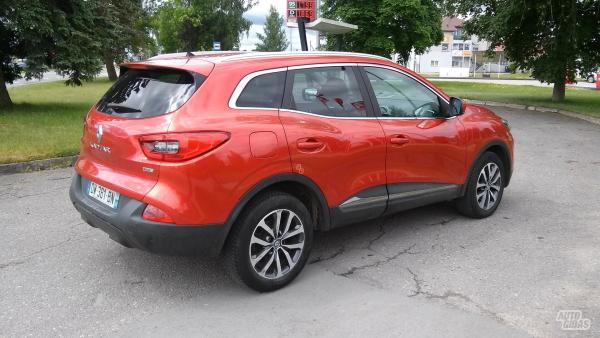 Sarkans Renault Kadjar 2015 Tauragė, ar dzinēja tilpumu 1.50 L un nobraukumu 215 tūkst. km par 6950 €, foto 6 vietnē AUTOMOTO.COM.LV
