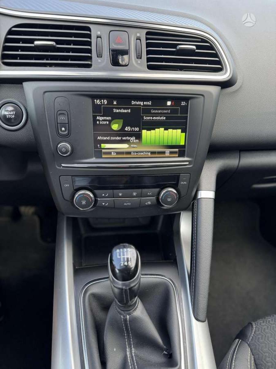Sarkans Renault Kadjar 2015 Utena, ar dzinēja tilpumu 1.20 L un nobraukumu 134 tūkst. km par 7250 €, foto 14 vietnē AUTOMOTO.COM.LV