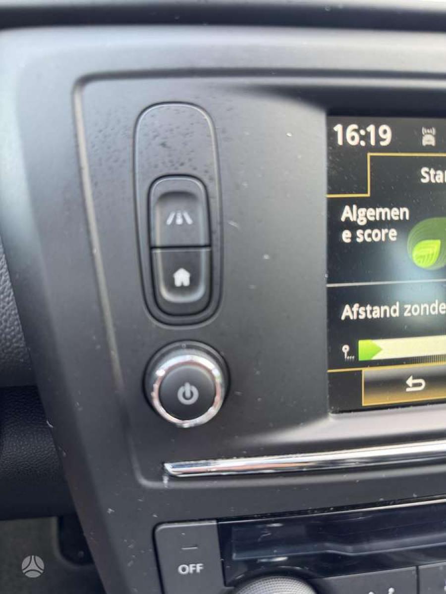 Sarkans Renault Kadjar 2015 Utena, ar dzinēja tilpumu 1.20 L un nobraukumu 134 tūkst. km par 7250 €, foto 15 vietnē AUTOMOTO.COM.LV