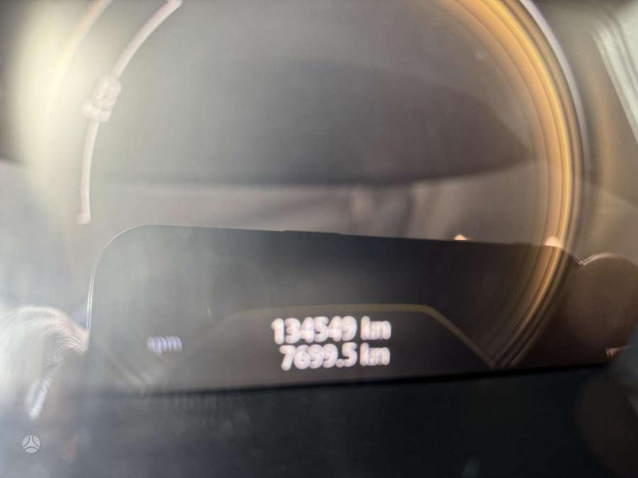 Sarkans Renault Kadjar 2015 Utena, ar dzinēja tilpumu 1.20 L un nobraukumu 134 tūkst. km par 7250 €, foto 16 vietnē AUTOMOTO.COM.LV