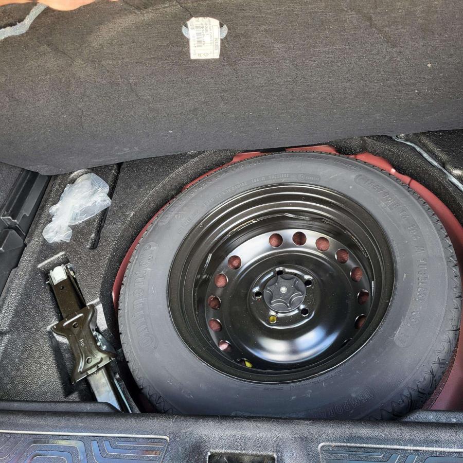 Red Renault Kadjar 2015 in Ukmerge, with an engine capacity of 1.50 L and mileage of 114 thousand km for 8000 €, photo 25 on AUTOMOTO.COM.LV