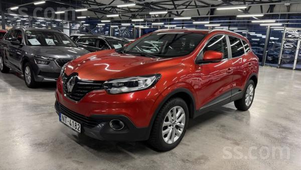 Красный Рено Kadjar 2016 в Рига, объемом двигателя 1.20 л и пробегом 187 тыс. км за 7900 €, фото 1 на AUTOMOTO.COM.LV