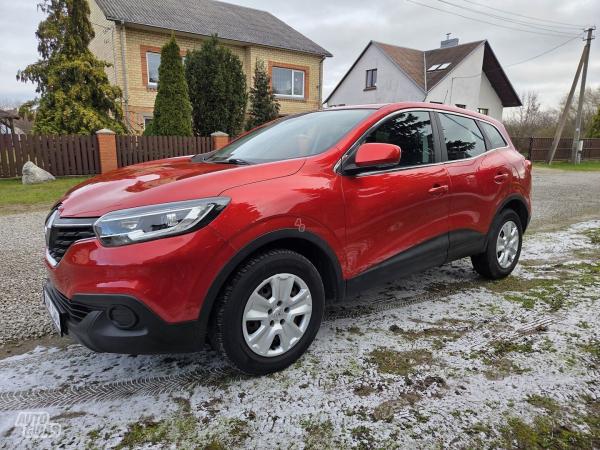 Sarkans Renault Kadjar 2016 Šauļi, ar dzinēja tilpumu 1.20 L un nobraukumu 198 tūkst. km par 6900 €, foto 1 vietnē AUTOMOTO.COM.LV