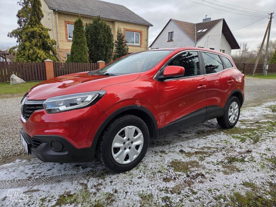 Red Renault Kadjar 2016 in Siauliai, with an engine capacity of 1.20 L and mileage of 198 thousand km for 6900 €, photo 1 on AUTOMOTO.COM.LV