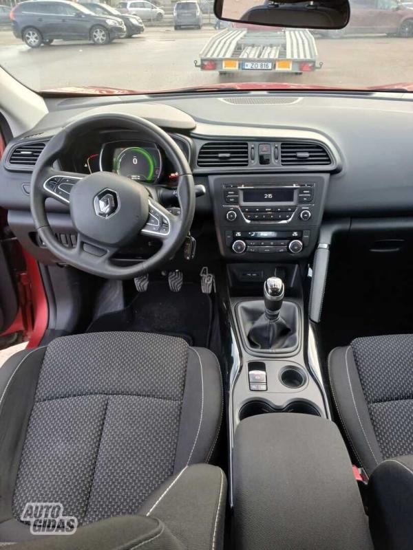 Sarkans Renault Kadjar 2016 Šauļi, ar dzinēja tilpumu 1.20 L un nobraukumu 198 tūkst. km par 6900 €, foto 7 vietnē AUTOMOTO.COM.LV