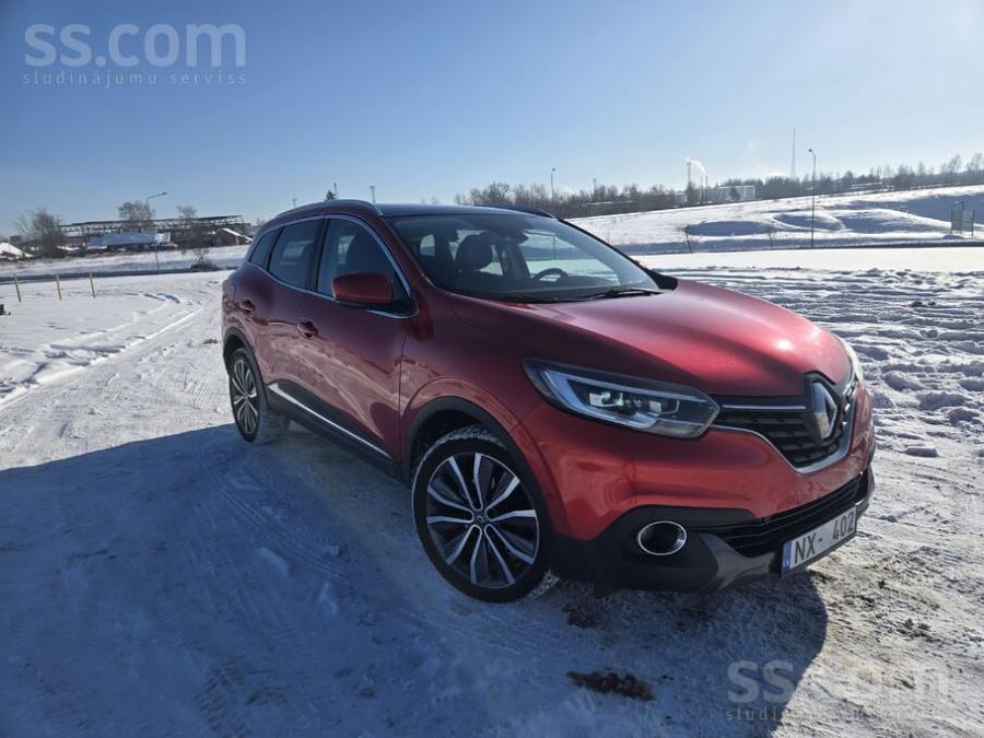 Red Renault Kadjar 2016 in Daugavpils, with an engine capacity of 1.50 L and mileage of 265 thousand km for 8700 €, photo 5 on AUTOMOTO.COM.LV
