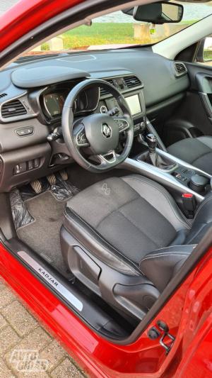 Sarkans Renault Kadjar 2016 Šauļi, ar dzinēja tilpumu 1.60 L un nobraukumu 301 tūkst. km par 6190 €, foto 13 vietnē AUTOMOTO.COM.LV