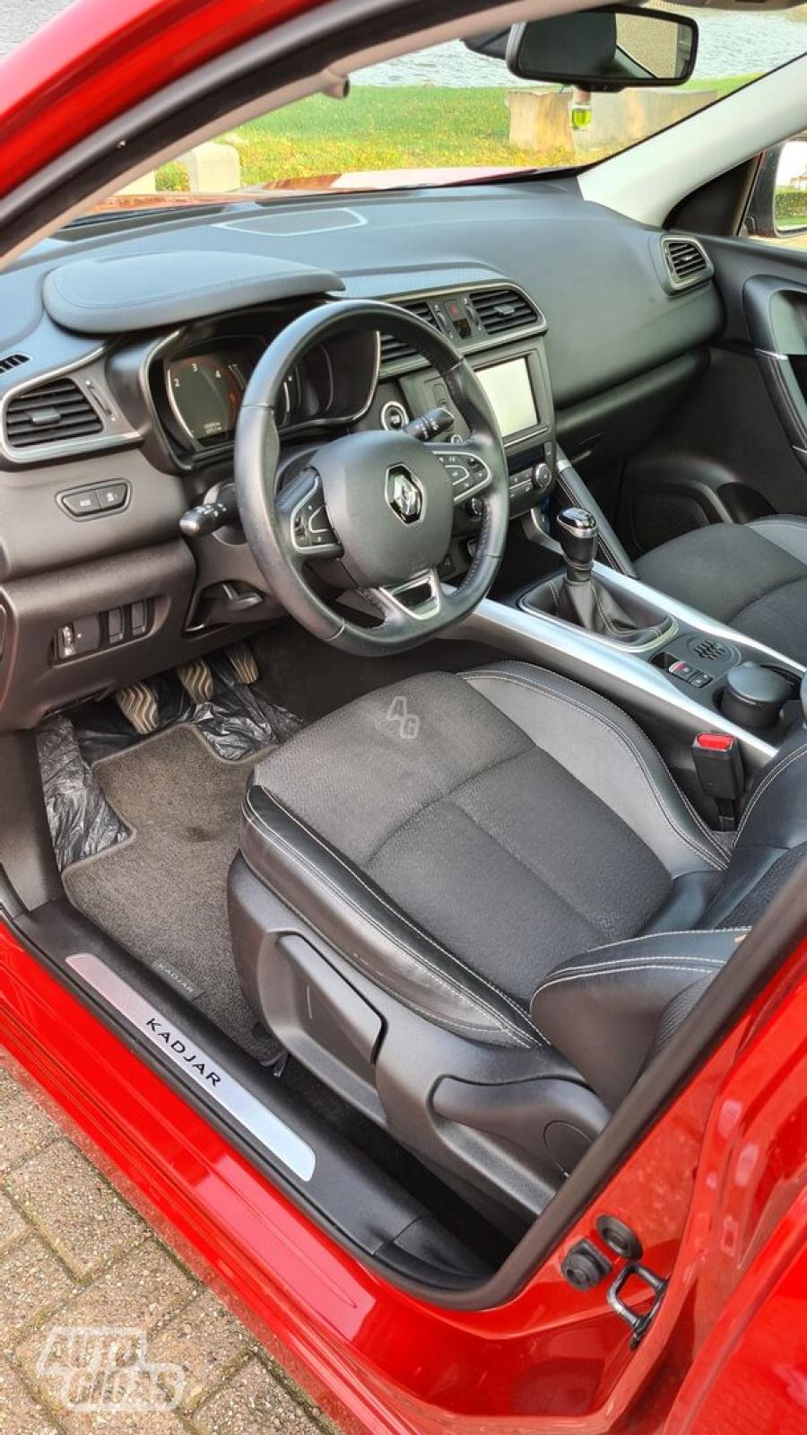Sarkans Renault Kadjar 2016 Šauļi, ar dzinēja tilpumu 1.60 L un nobraukumu 301 tūkst. km par 6190 €, foto 13 vietnē AUTOMOTO.COM.LV