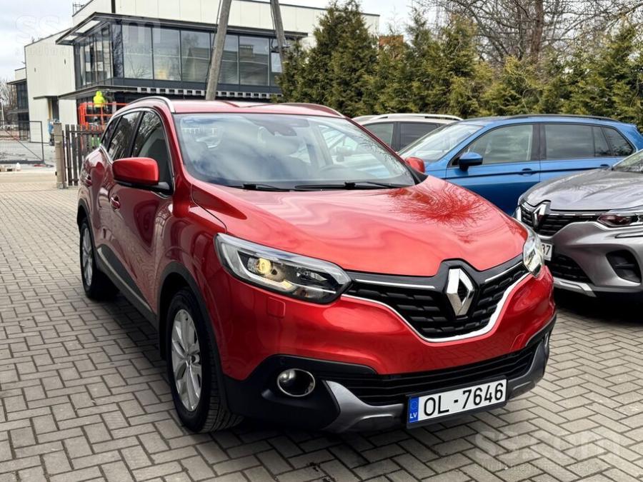 Red Renault Kadjar 2016 in Riga, with an engine capacity of 1.20 L and mileage of 157 thousand km for 9800 €, photo 3 on AUTOMOTO.COM.LV