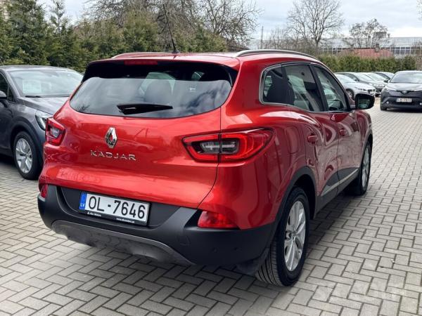 Red Renault Kadjar 2016 in Riga, with an engine capacity of 1.20 L and mileage of 157 thousand km for 9800 €, photo 3 on AUTOMOTO.COM.LV