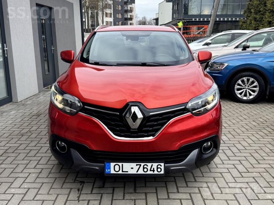 Red Renault Kadjar 2016 in Riga, with an engine capacity of 1.20 L and mileage of 157 thousand km for 9800 €, photo 7 on AUTOMOTO.COM.LV
