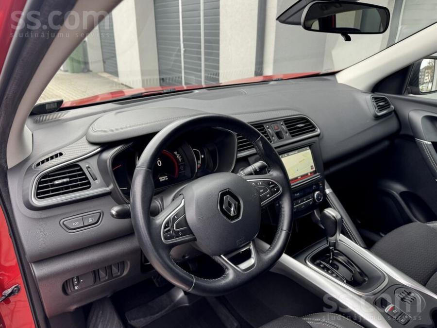 Red Renault Kadjar 2016 in Riga, with an engine capacity of 1.20 L and mileage of 157 thousand km for 9800 €, photo 20 on AUTOMOTO.COM.LV