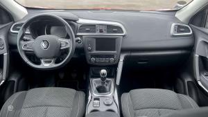 Red Renault Kadjar 2016 in Panevezys, with an engine capacity of 1.60 L and mileage of 190 thousand km for 6999 €, photo 13 on AUTOMOTO.COM.LV