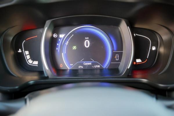 Красный Рено Kadjar 2016 в Рига, объемом двигателя 1.20 л и пробегом 168 тыс. км за 9990 €, фото 3 на AUTOMOTO.COM.LV