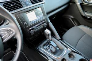 Red Renault Kadjar 2016 in Riga, with an engine capacity of 1.20 L and mileage of 168 thousand km for 9990 €, photo 5 on AUTOMOTO.COM.LV