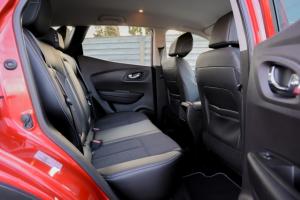 Red Renault Kadjar 2016 in Riga, with an engine capacity of 1.20 L and mileage of 168 thousand km for 9990 €, photo 18 on AUTOMOTO.COM.LV