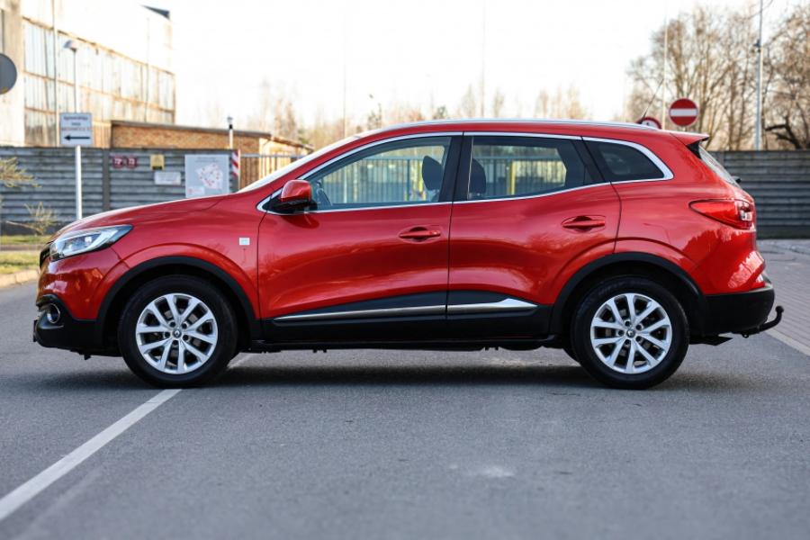 Red Renault Kadjar 2016 in Riga, with an engine capacity of 1.20 L and mileage of 168 thousand km for 9990 €, photo 23 on AUTOMOTO.COM.LV