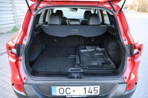 Red Renault Kadjar 2016 in Riga, with an engine capacity of 1.20 L and mileage of 168 thousand km for 9990 €, photo 35 on AUTOMOTO.COM.LV