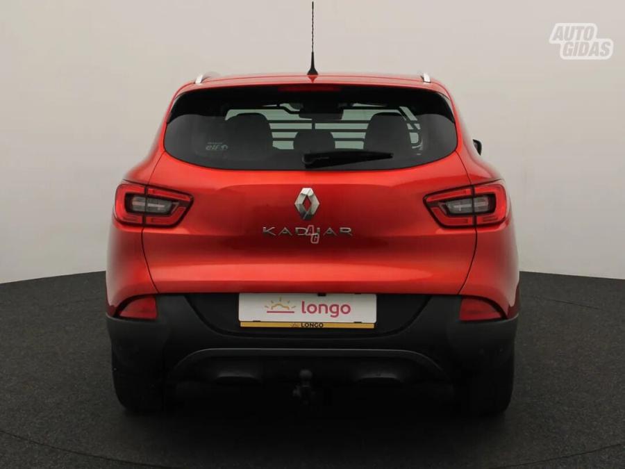 Red Renault Kadjar 2016 in Vilnius, with an engine capacity of 1.20 L and mileage of 201 thousand km for 9999 €, photo 6 on AUTOMOTO.COM.LV