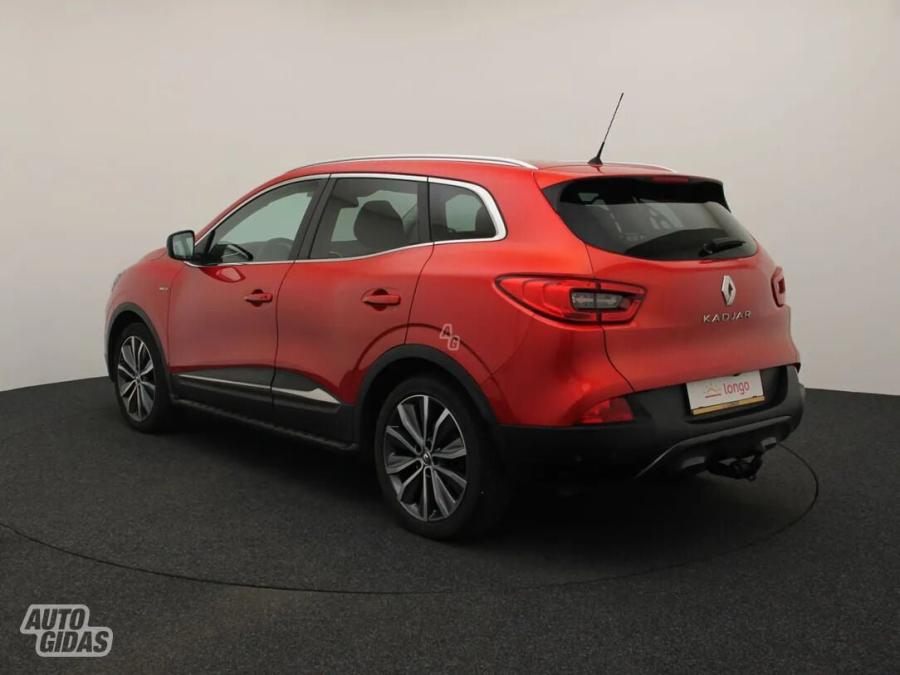 Red Renault Kadjar 2016 in Vilnius, with an engine capacity of 1.20 L and mileage of 201 thousand km for 9999 €, photo 8 on AUTOMOTO.COM.LV