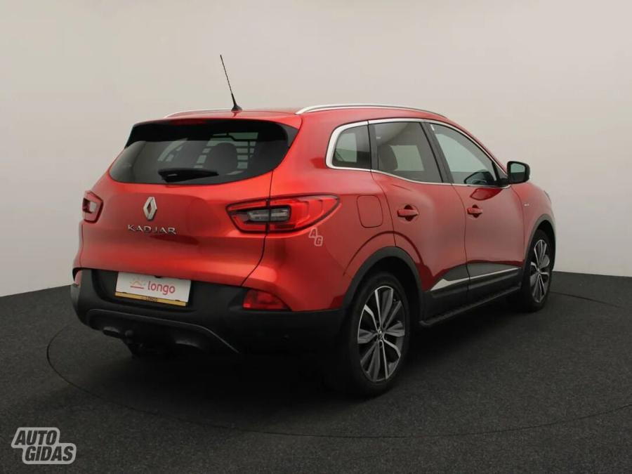 Red Renault Kadjar 2016 in Vilnius, with an engine capacity of 1.20 L and mileage of 201 thousand km for 9999 €, photo 9 on AUTOMOTO.COM.LV