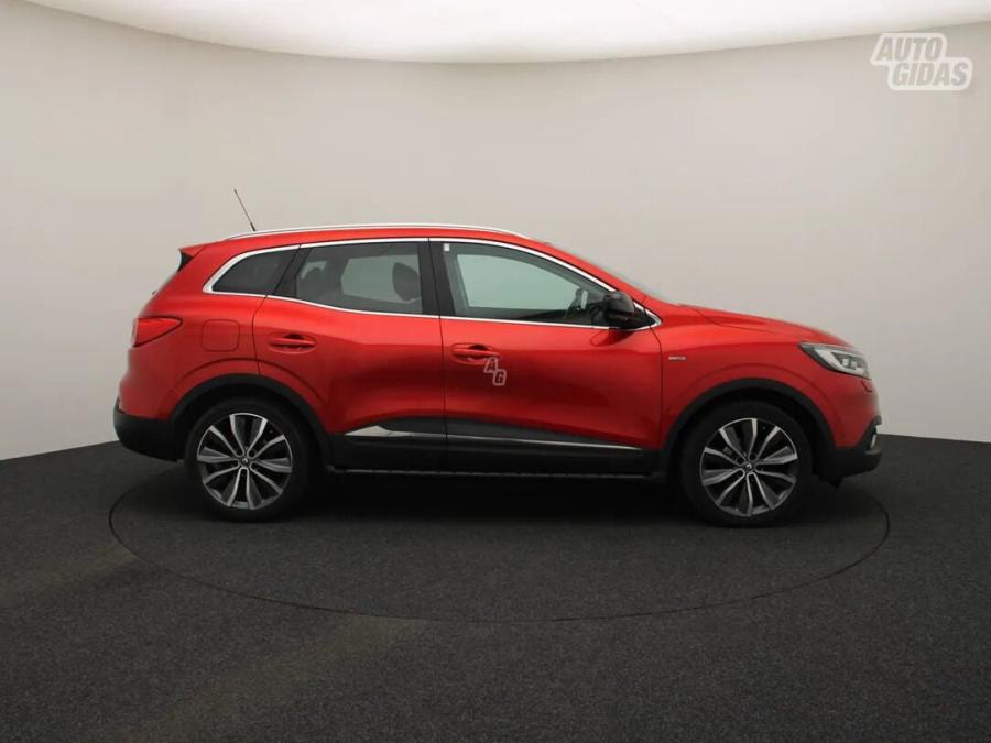 Red Renault Kadjar 2016 in Vilnius, with an engine capacity of 1.20 L and mileage of 201 thousand km for 9999 €, photo 10 on AUTOMOTO.COM.LV