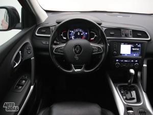 Red Renault Kadjar 2016 in Vilnius, with an engine capacity of 1.20 L and mileage of 201 thousand km for 9999 €, photo 18 on AUTOMOTO.COM.LV