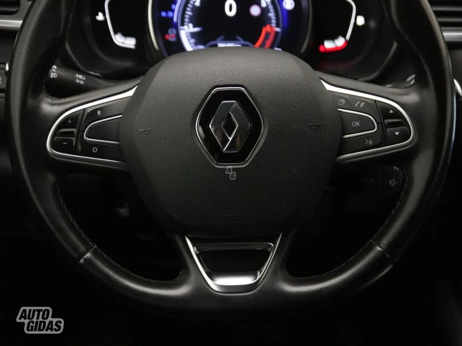 Red Renault Kadjar 2016 in Vilnius, with an engine capacity of 1.20 L and mileage of 201 thousand km for 9999 €, photo 19 on AUTOMOTO.COM.LV
