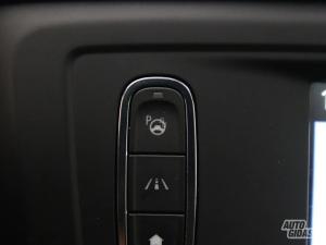Red Renault Kadjar 2016 in Vilnius, with an engine capacity of 1.20 L and mileage of 201 thousand km for 9999 €, photo 32 on AUTOMOTO.COM.LV
