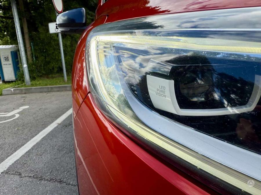 Red Renault Kadjar 2016 in Taurage, with an engine capacity of 1.46 L and mileage of 238 thousand km for 8700 €, photo 15 on AUTOMOTO.COM.LV