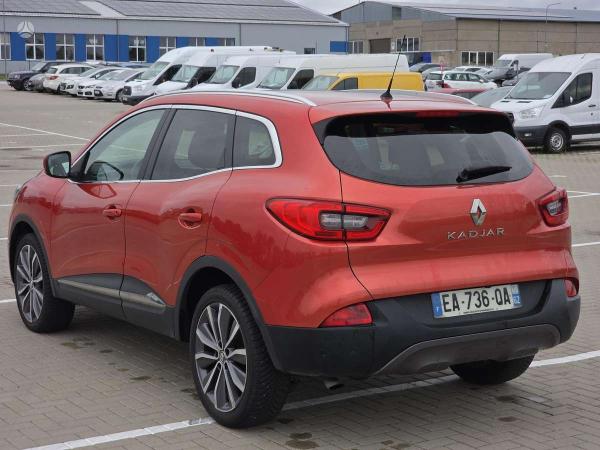 Sarkans Renault Kadjar 2016 Tauragė, ar dzinēja tilpumu 1.60 L un nobraukumu 242 tūkst. km par 6950 €, foto 7 vietnē AUTOMOTO.COM.LV