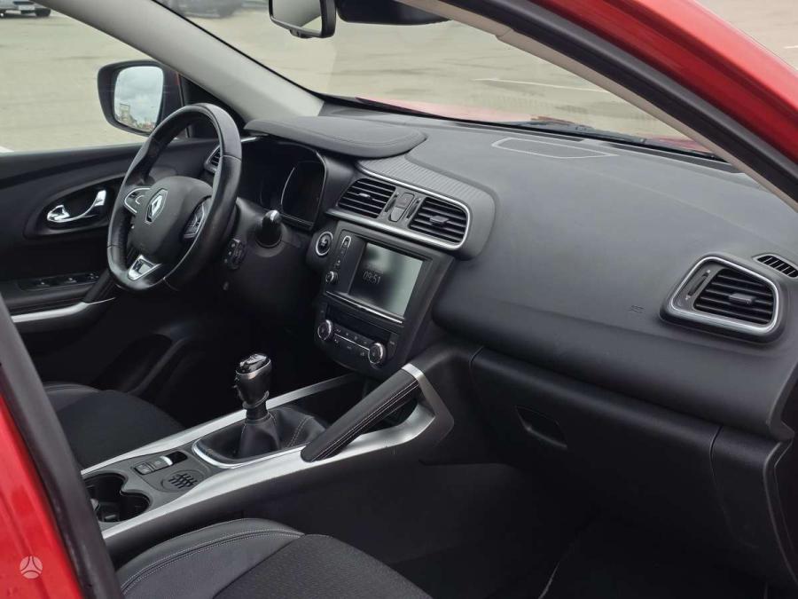 Красный Рено Kadjar 2016 в Таураге, объемом двигателя 1.60 л и пробегом 242 тыс. км за 6950 €, фото 16 на AUTOMOTO.COM.LV